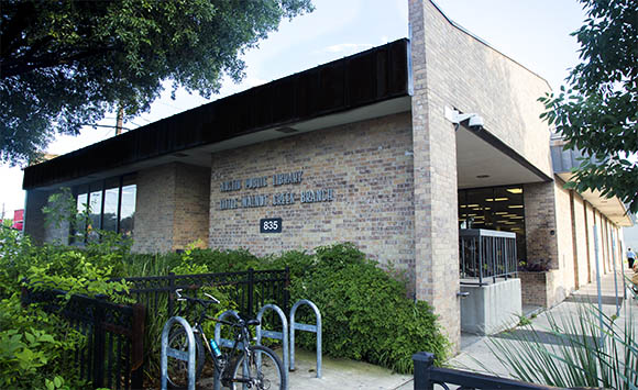 Little Walnut Creek Branch | Austin Public Library